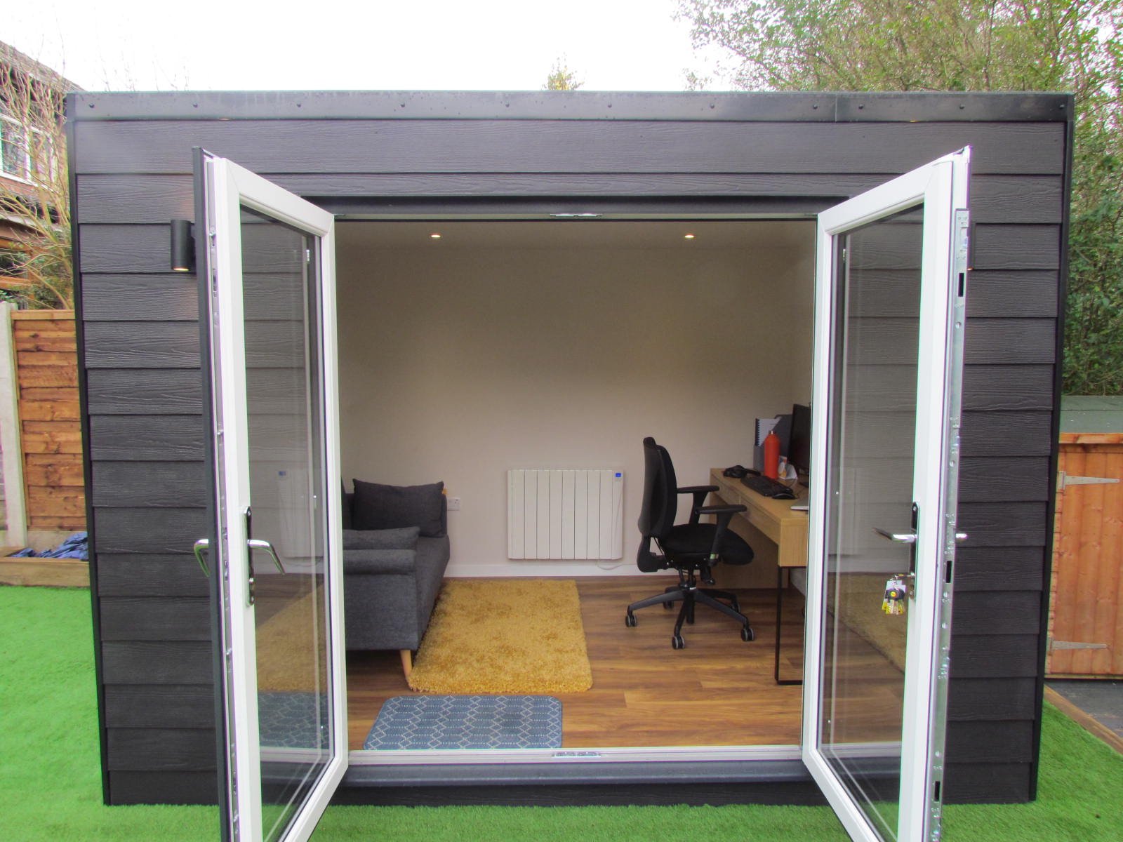 Key Benefits Of An Insulated Garden Office Room | Lux Garden Rooms